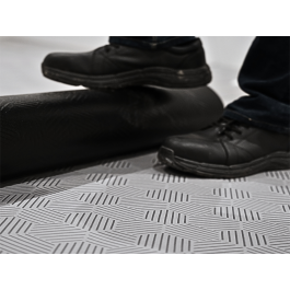 PROGUARD® GATOR GUARD TITANIUM FLOOR PROTECTION ROLL 0.97M X 30.5M 250GSM